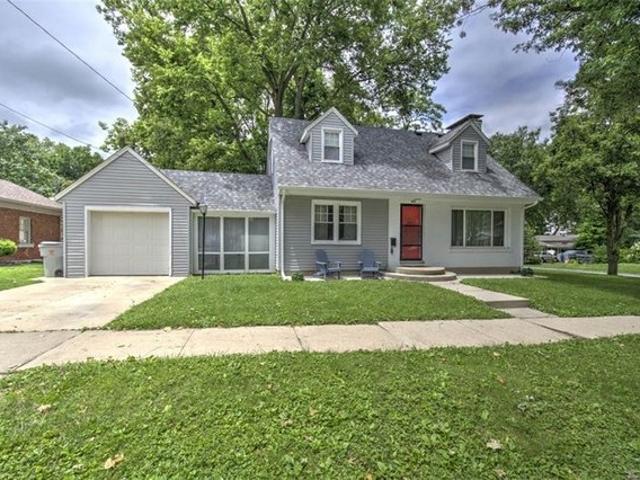 405 S Dennis Ave, Decatur, IL 62522