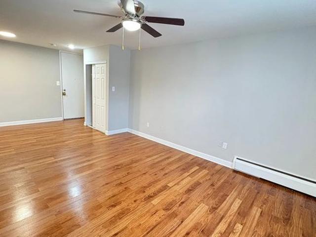 405 S Huntington St, Gary, IN 46403