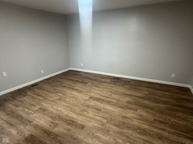 405 S Main