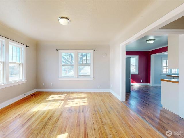 405 SE 8th Street