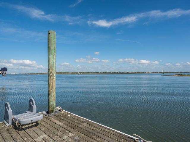 405 Seabreeze Lane