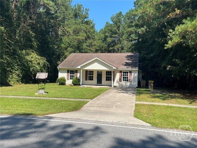 405 Shadowbrook Cir, Springfield, GA 31329