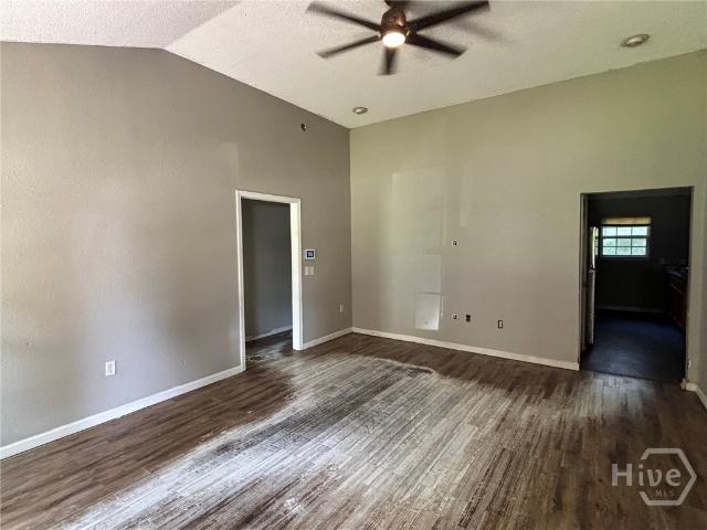 405 Shadowbrook Circle
