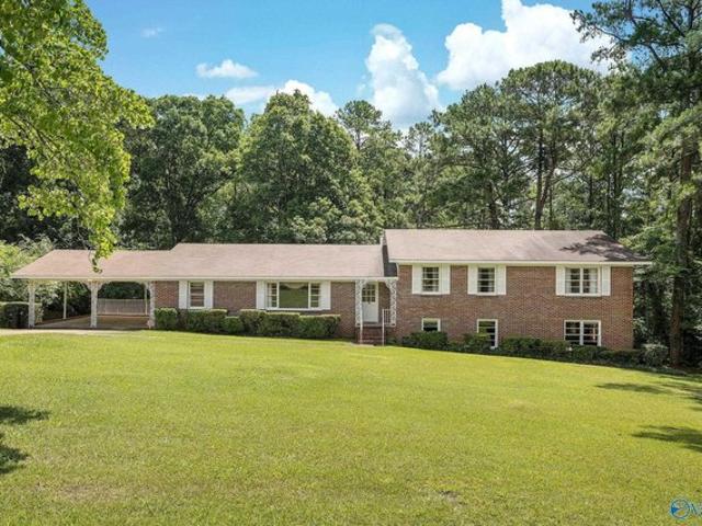 405 Shannon Cir, Gadsden, AL 35904