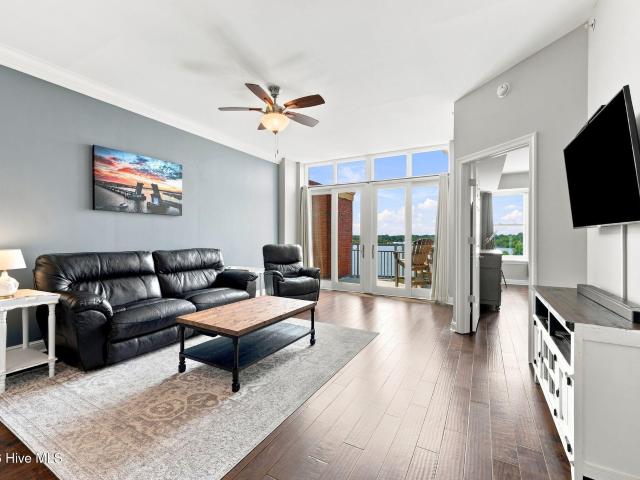 405 Sky Sail Boulevard