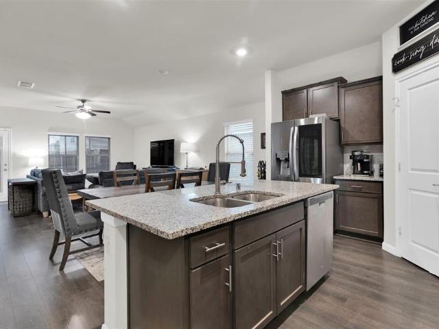 405 Spur Ridge