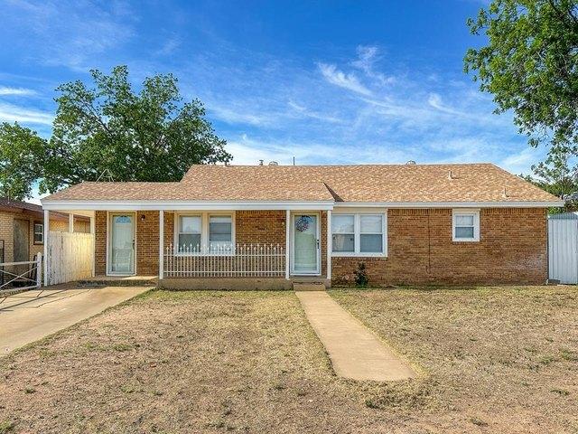 405 SW Avenue D, Seminole, TX 79360