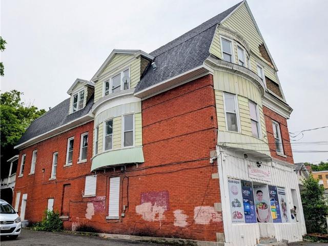 405 Pond Street