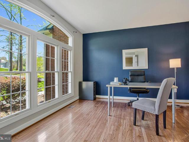 405 Pondview Lane