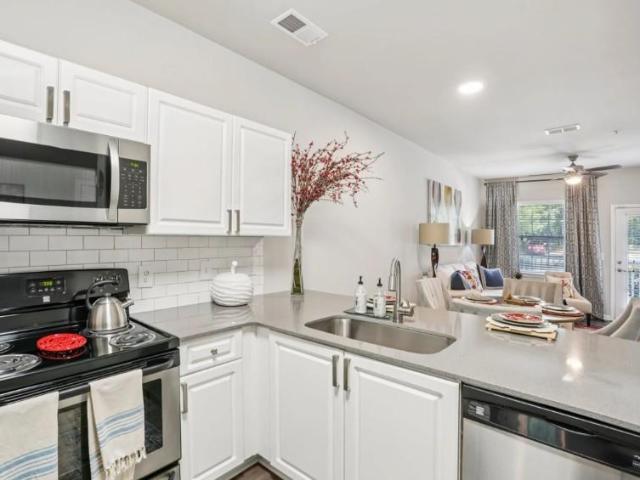 405 Phillip Boulevard 0803