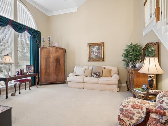 405 Royal Colonnade