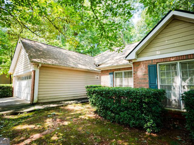 405 Radcliffe Trace