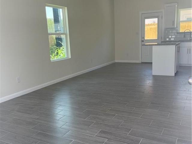 405 Rafael Drive 2