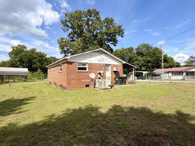 405 Red Maple Street