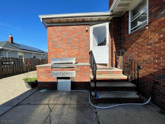 405 Redcliffe St, Elizabeth Port, NJ 07206 | MLS #4021