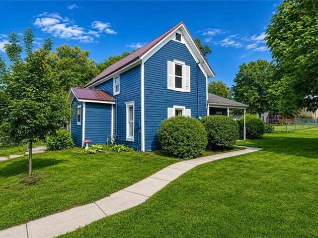 405 Russell St, Lathrop, MO 64465