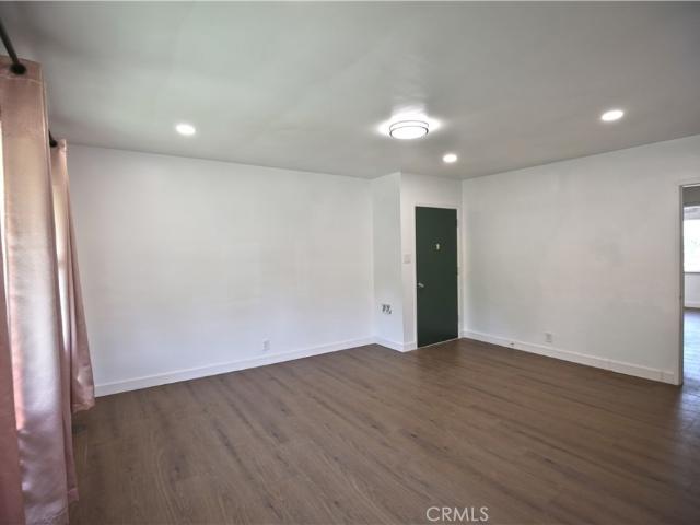405 W Wells