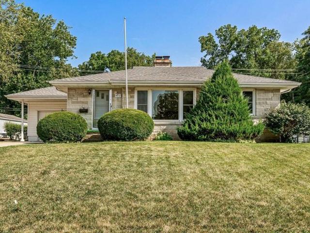 405 W Angela Blvd, South Bend, IN 46617
