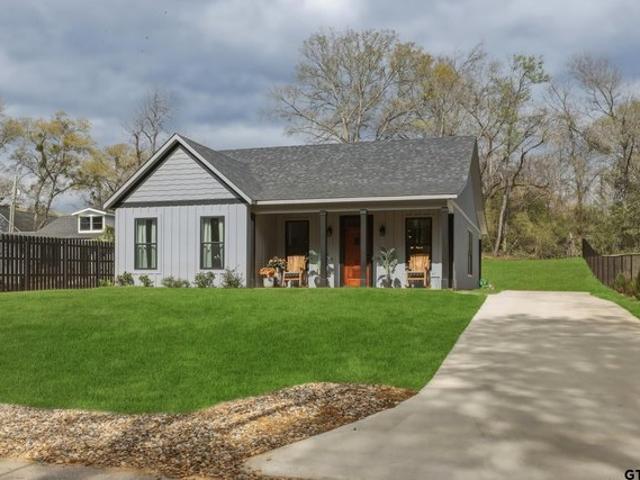 405 W Camp St, Jefferson, TX 75657