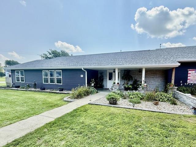 405 W Main St, Bradford, IL 61421