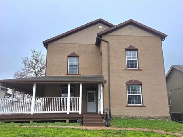 405 W Peoria St, Paola, KS 66071