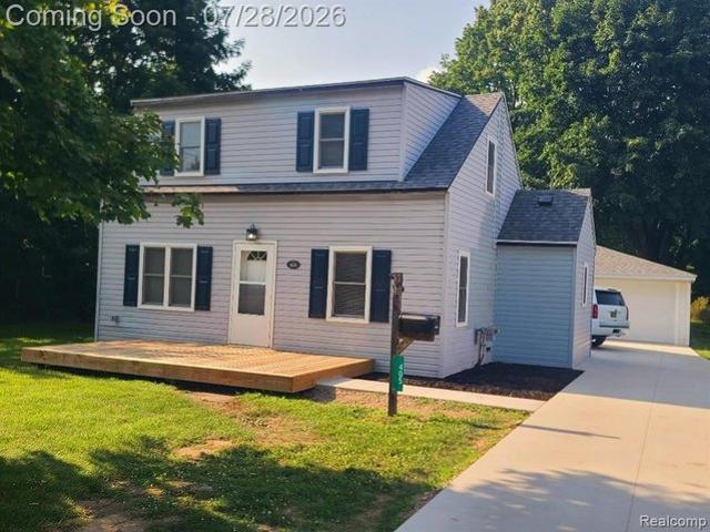 405 W Russell Rd, Tecumseh, MI 49286