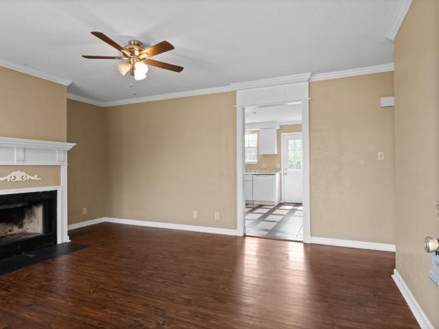 405 Woodale Dr
