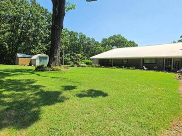 405 Woodward Cir, Gore, OK 74435