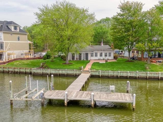 405 Walnut Grove Rd, Baltimore, MD 21221