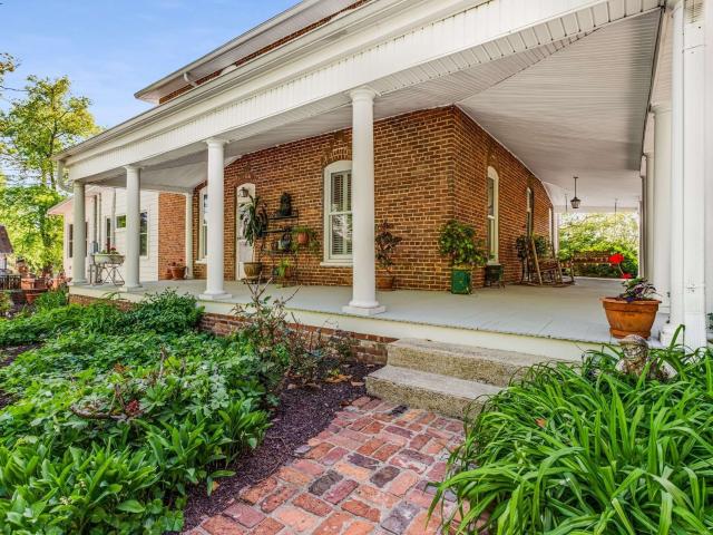 405 Webb Rd W, Bell Buckle, TN 37020 | MLS #3131 | Compass