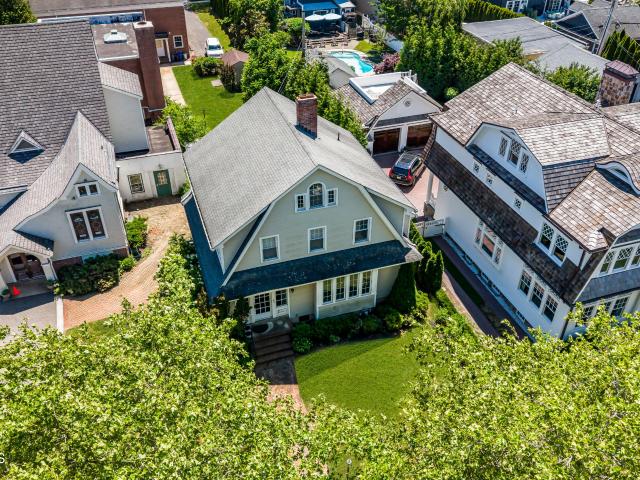 405 West Lake Drive