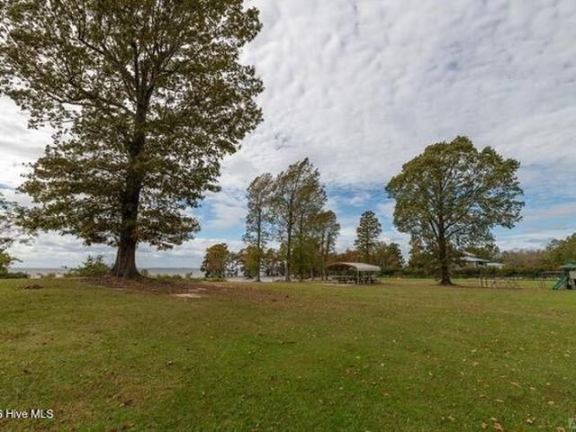 405 White Oak Drive