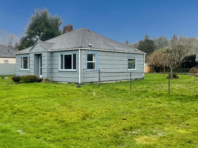 405 Willapa Avenue