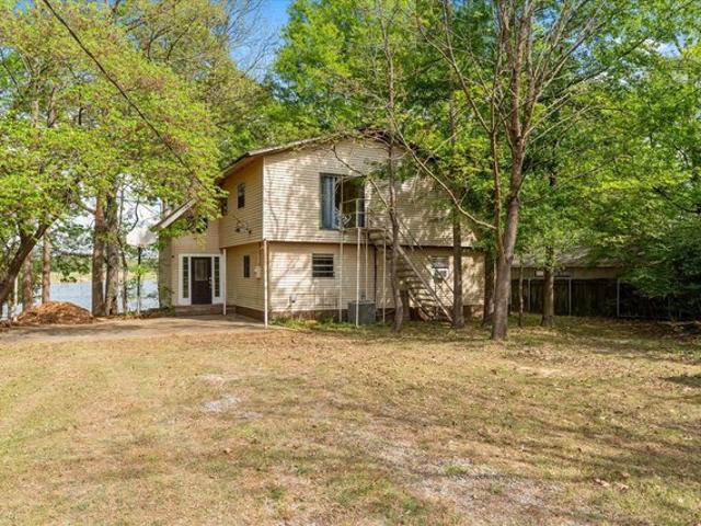 405 Triple S Dr, Mount Vernon, TX 75457