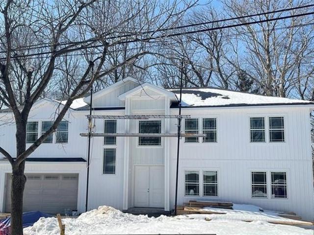 405 Valley Rd, River Edge, NJ 07661