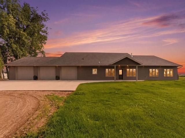 40642 th St, Belgrade, MN 56312