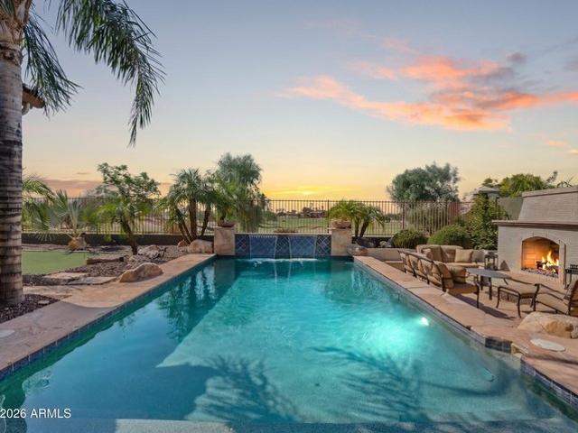 4064 E Clubview Dr, Gilbert, AZ 85298