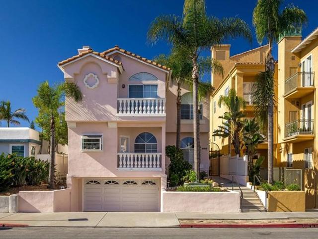 4064 Front St Apt 2, San Diego, CA 92103