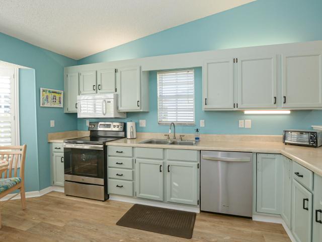 4064 Gator Trace Rd, Fort Pierce, FL 34982 | MLS #B26050
