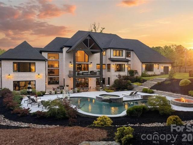 4064 Poplar Ridge Dr, Fort Mill, SC 29715