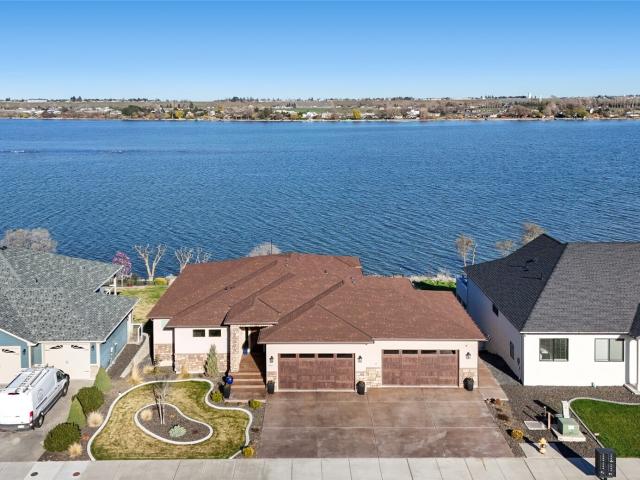 4065 NE Edwards Drive