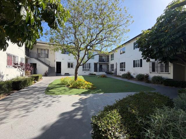 4066 Coco Ave Properties LLC 2 Bedroom Apartment for Rent at 4066 Coco Ave, Los Angeles, CA 90008 Congress West