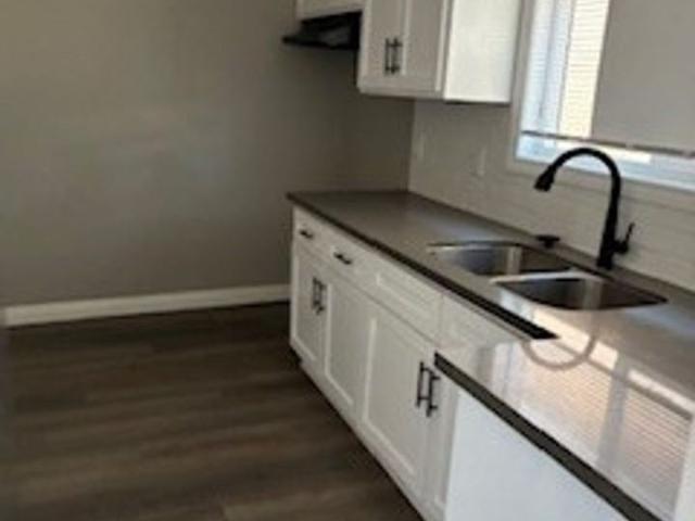 4066 Coco Ave Properties LLC 2 Bedroom Apartment for Rent at 4066 Coco Ave, Los Angeles, CA 90008 Congress West