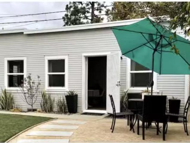 4066 Huron Ave, Culver City, CA 90232