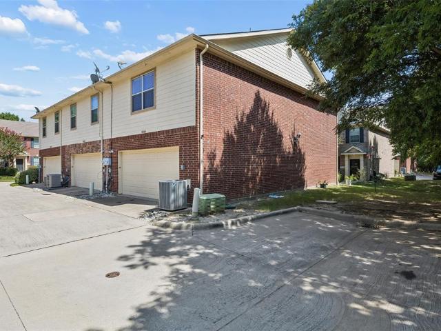 4066 Kyndra Circle