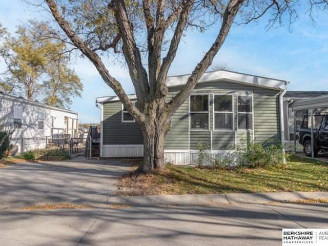 4067 S 150th Plz Unit 243, Omaha, NE 68137