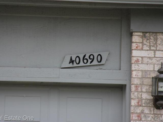 40690 Bluesprings Court