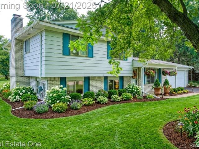 4069 Village Square
