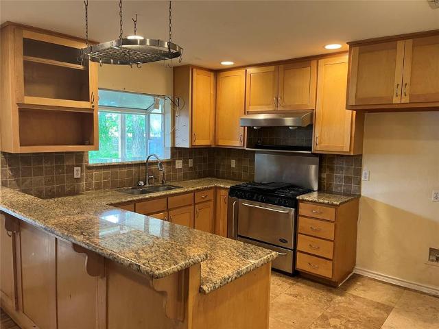 4060 Mt Vernon Ave, Fort Worth, TX 76103 | MLS #21235 | Compass