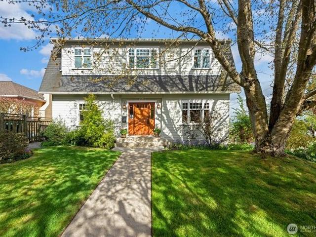 4060 39th Ave SW, Seattle, WA 98116